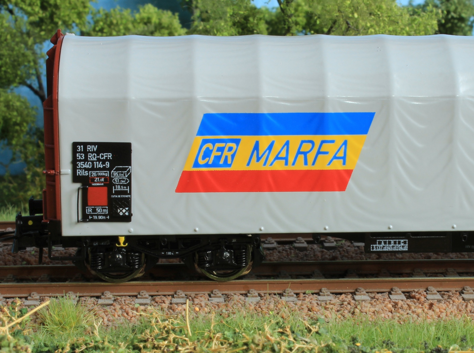 Sliding tarpaulin wagon, CFR, H0 scale (1:87)
